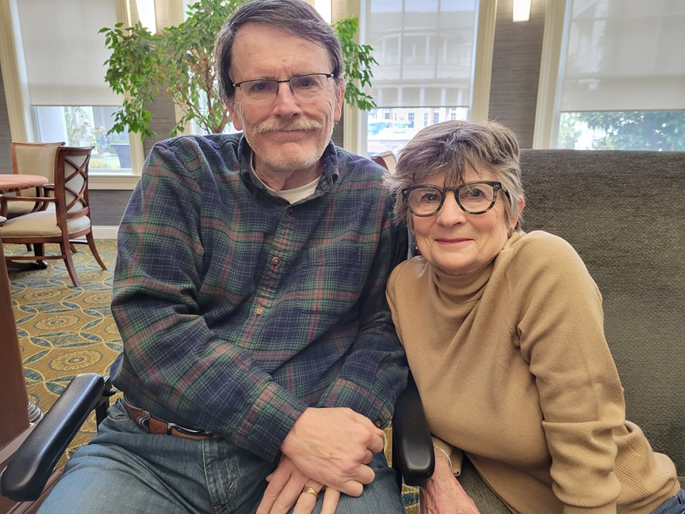 Couples Glove Up to Fight Parkinson's Disease - Masonic Homes Kentucky